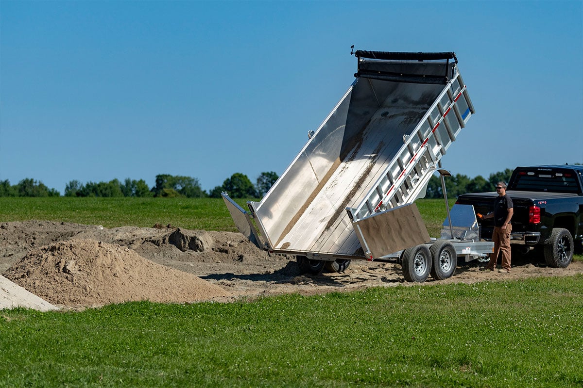 Commercial Grade Dump Trailers from ALCOM